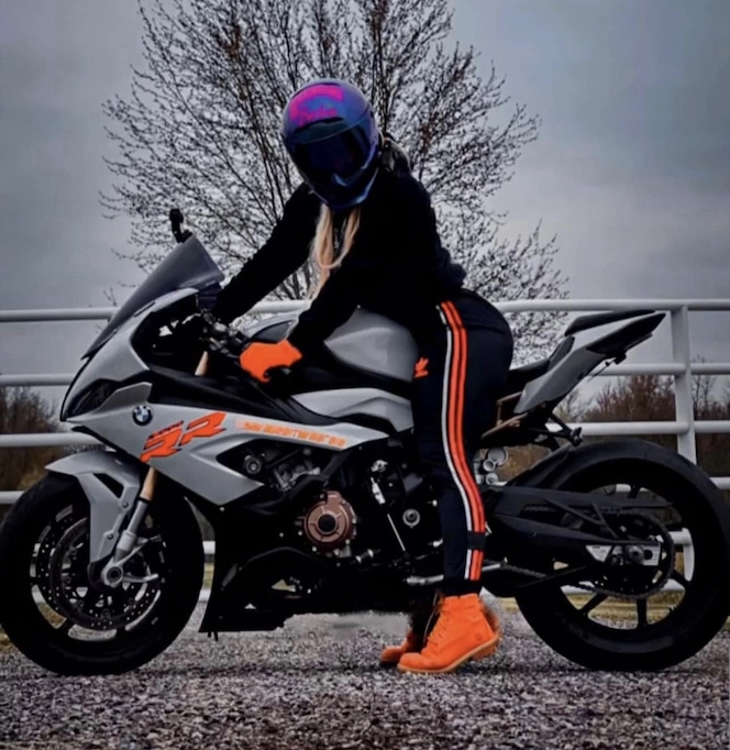 SAVAGE BARBIE Black Rose | No Strings Attached - ENews