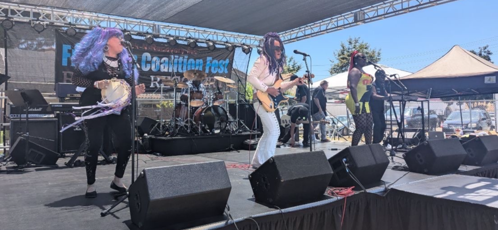The Family of Funk | No Strings Attached - ENews